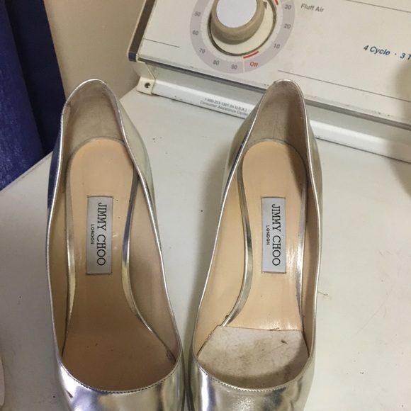 Jimmy Choo | Shoes | Jimmy Choo Silver Metallic Leather Romy Pumpd ...